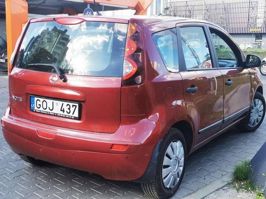 Red Nissan Note 2013 in Vilnius, with an engine capacity of 1.60 L and mileage of 137 thousand km for 4650 €, photo 12 on AUTOMOTO.COM.LV