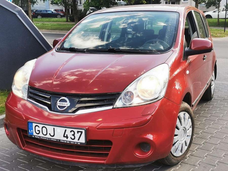 Red Nissan Note 2013 in Vilnius, with an engine capacity of 1.60 L and mileage of 137 thousand km for 4650 €, photo 13 on AUTOMOTO.COM.LV