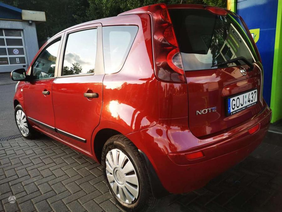 Red Nissan Note 2013 in Vilnius, with an engine capacity of 1.60 L and mileage of 167 thousand km for 4650 €, photo 1 on AUTOMOTO.COM.LV