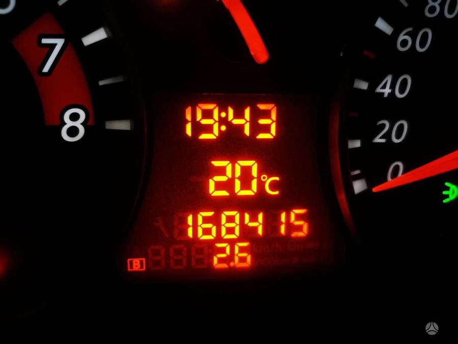 Red Nissan Note 2013 in Vilnius, with an engine capacity of 1.60 L and mileage of 167 thousand km for 4650 €, photo 3 on AUTOMOTO.COM.LV
