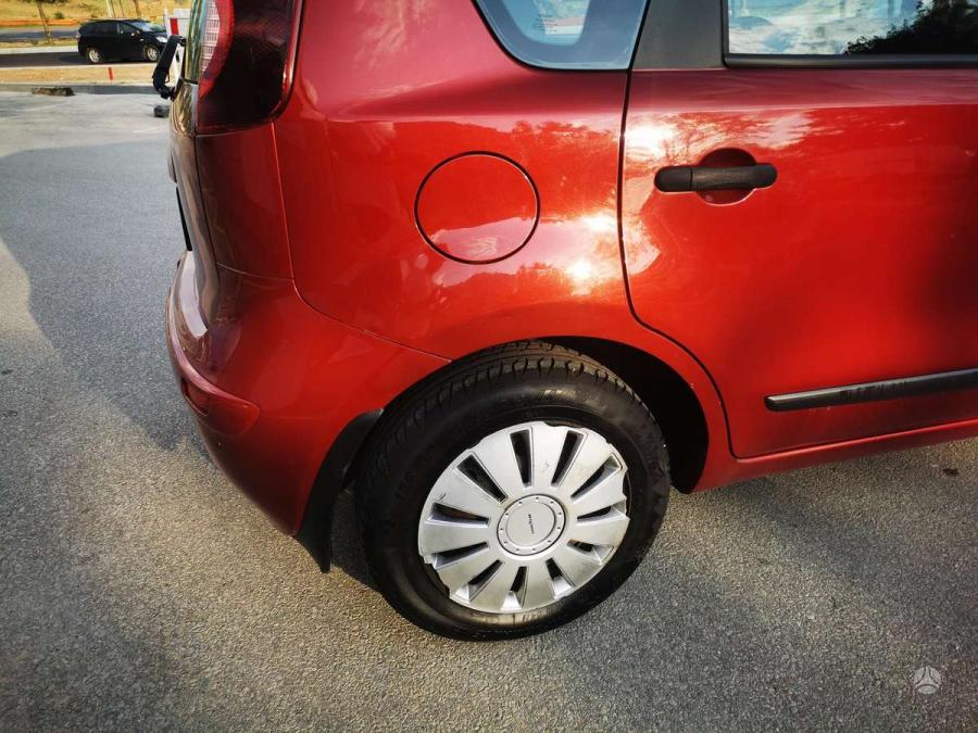 Red Nissan Note 2013 in Vilnius, with an engine capacity of 1.60 L and mileage of 167 thousand km for 4650 €, photo 16 on AUTOMOTO.COM.LV