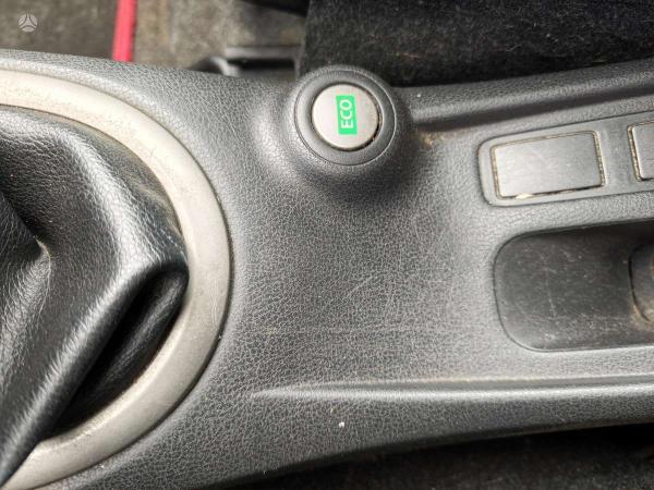 Sarkans Nissan Note 2013 Kauņa, ar dzinēja tilpumu 1.46 L un nobraukumu 270 tūkst. km par 3450 €, foto 9 vietnē AUTOMOTO.COM.LV