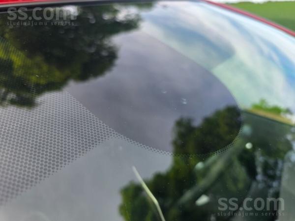 Red Nissan Note 2014 in Talsi, with an engine capacity of 1.20 L and mileage of 0 thousand km for 3750 €, photo 3 on AUTOMOTO.COM.LV