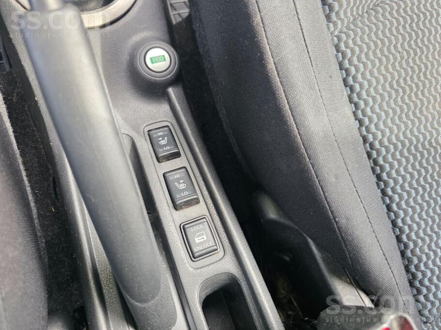 Sarkans Nissan Note 2014 Talsi, ar dzinēja tilpumu 1.20 L un nobraukumu 0 tūkst. km par 3750 €, foto 6 vietnē AUTOMOTO.COM.LV