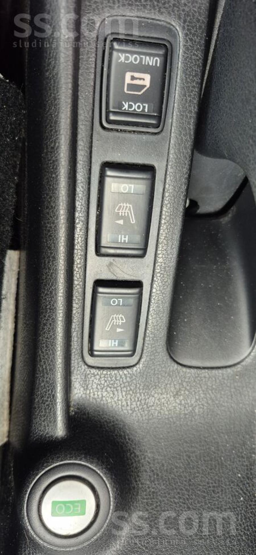 Sarkans Nissan Note 2015 Rīga, ar dzinēja tilpumu 1.50 L un nobraukumu 283 tūkst. km par 3600 €, foto 10 vietnē AUTOMOTO.COM.LV