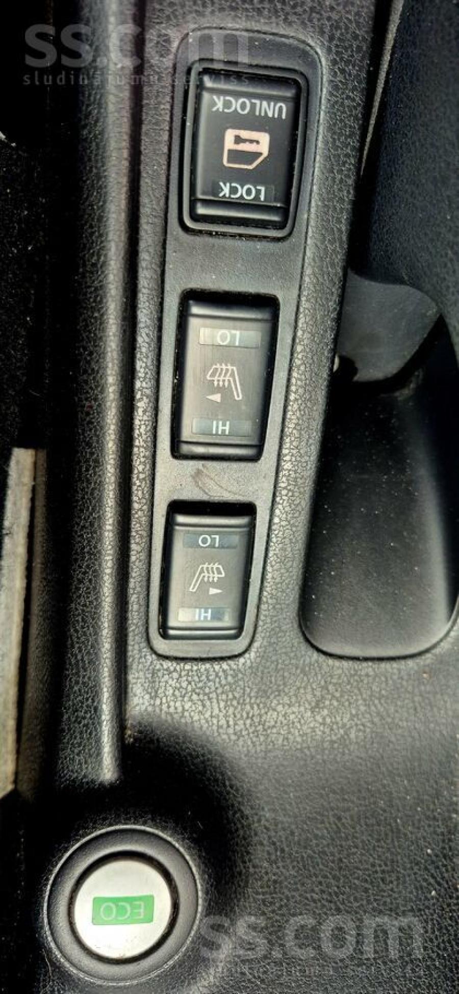 Sarkans Nissan Note 2015 Rīga, ar dzinēja tilpumu 1.50 L un nobraukumu 283 tūkst. km par 2700 €, foto 10 vietnē AUTOMOTO.COM.LV