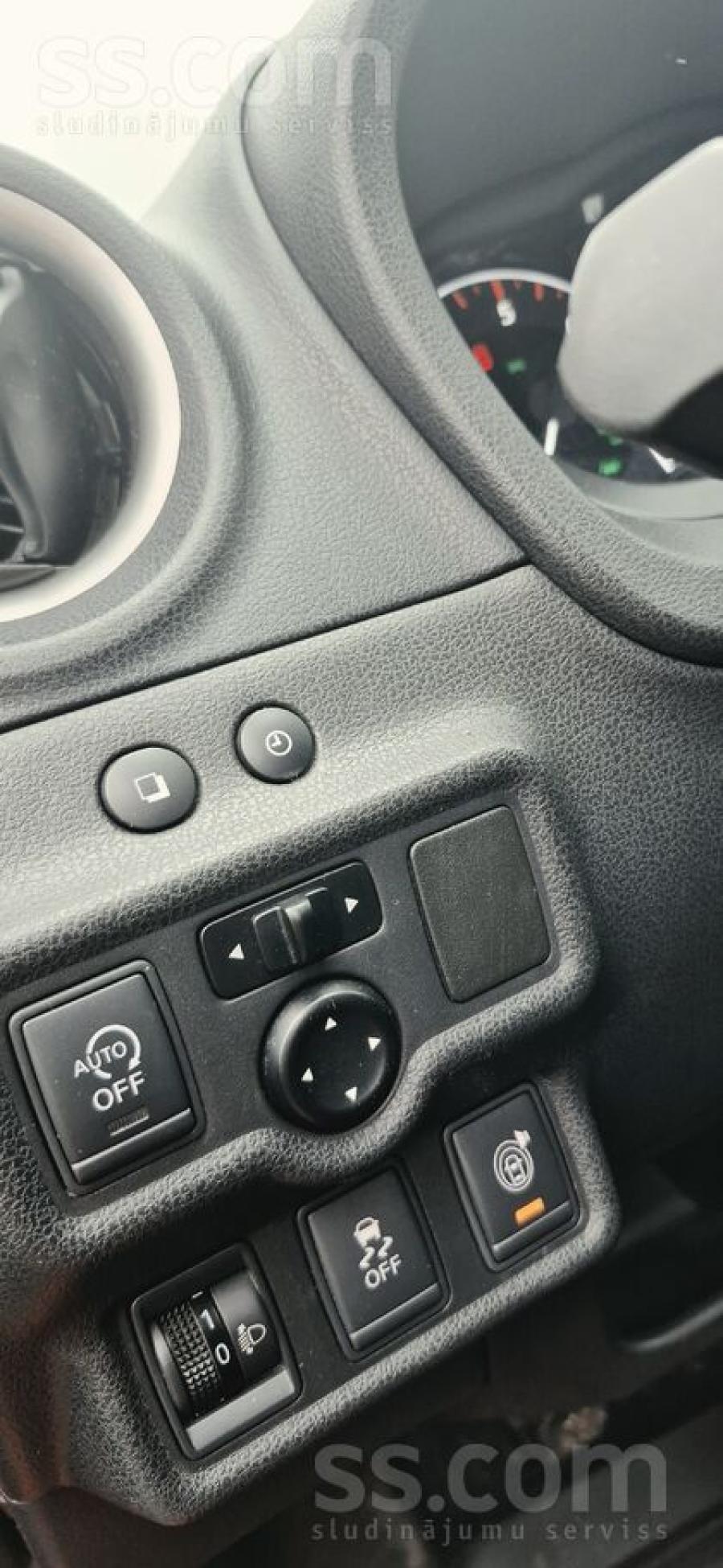 Sarkans Nissan Note 2015 Rīga, ar dzinēja tilpumu 1.50 L un nobraukumu 283 tūkst. km par 2700 €, foto 11 vietnē AUTOMOTO.COM.LV