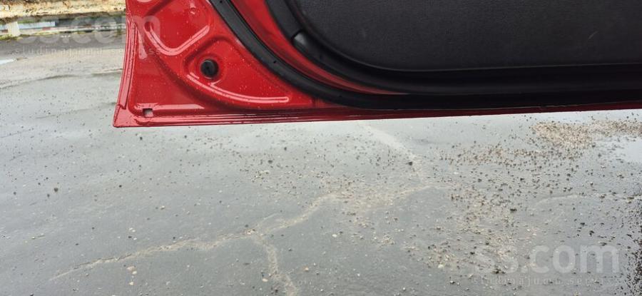 Sarkans Nissan Note 2015 Rīga, ar dzinēja tilpumu 1.50 L un nobraukumu 283 tūkst. km par 2700 €, foto 15 vietnē AUTOMOTO.COM.LV