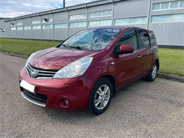 Sarkans Nissan Note 2011 Tauragė, ar dzinēja tilpumu 1.40 L un nobraukumu 300 tūkst. km par 1600 €, foto 1 vietnē AUTOMOTO.COM.LV