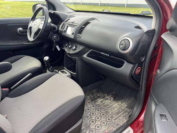 Sarkans Nissan Note 2011 Tauragė, ar dzinēja tilpumu 1.40 L un nobraukumu 300 tūkst. km par 1600 €, foto 8 vietnē AUTOMOTO.COM.LV