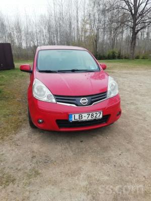 Sarkans Nissan Note 2012 Ogre, ar dzinēja tilpumu 1.50 L un nobraukumu 291 tūkst. km par 2100 €, foto  vietnē AUTOMOTO.COM.LV
