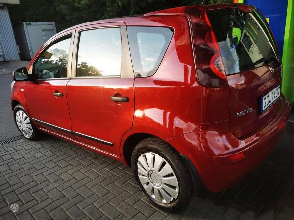 Red Nissan Note 2013 in Vilnius, with an engine capacity of 1.60 L and mileage of 167 thousand km for 4650 €, photo 1 on AUTOMOTO.COM.LV