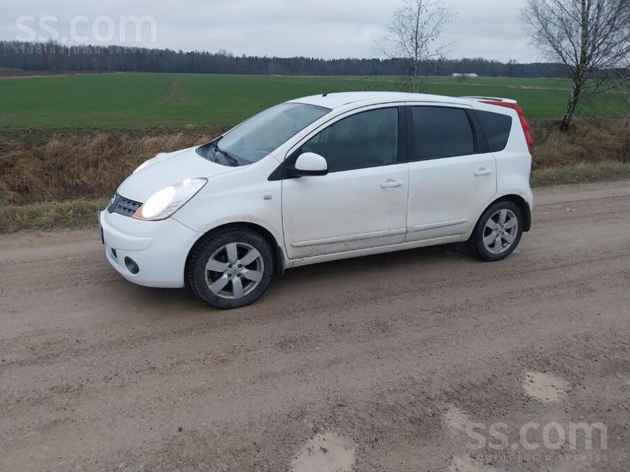 Balts Nissan Note 2008 Talsi, ar dzinēja tilpumu 1.50 L un nobraukumu 371 tūkst. km par 1000 €, foto 1 vietnē AUTOMOTO.COM.LV