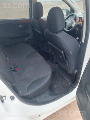 Balts Nissan Note 2008 Talsi, ar dzinēja tilpumu 1.50 L un nobraukumu 371 tūkst. km par 1000 €, foto 5 vietnē AUTOMOTO.COM.LV