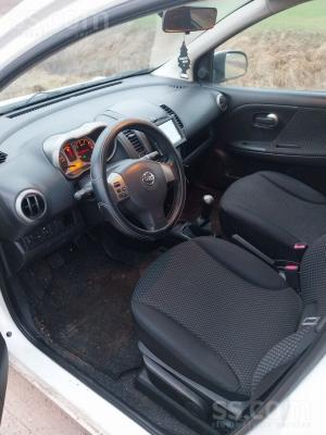 Balts Nissan Note 2008 Talsi, ar dzinēja tilpumu 1.50 L un nobraukumu 371 tūkst. km par 1000 €, foto 7 vietnē AUTOMOTO.COM.LV