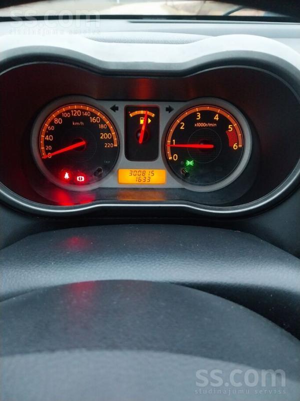 Balts Nissan Note 2008 Talsi, ar dzinēja tilpumu 1.50 L un nobraukumu 371 tūkst. km par 1000 €, foto 8 vietnē AUTOMOTO.COM.LV