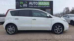 White Nissan Note 2011 in Riga, with an engine capacity of 1.50 L and mileage of 298 thousand km for 3490 €, photo 7 on AUTOMOTO.COM.LV