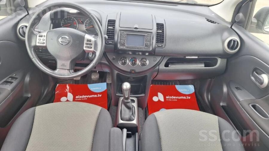 White Nissan Note 2011 in Riga, with an engine capacity of 1.50 L and mileage of 298 thousand km for 3490 €, photo 10 on AUTOMOTO.COM.LV