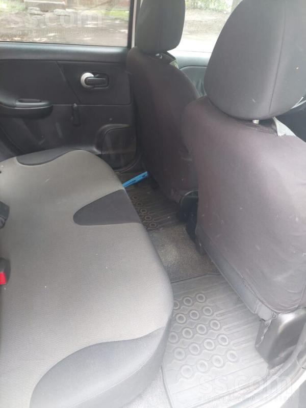 Balts Nissan Note 2012 Rīga, ar dzinēja tilpumu 1.40 L un nobraukumu 336 tūkst. km par 1500 €, foto 8 vietnē AUTOMOTO.COM.LV