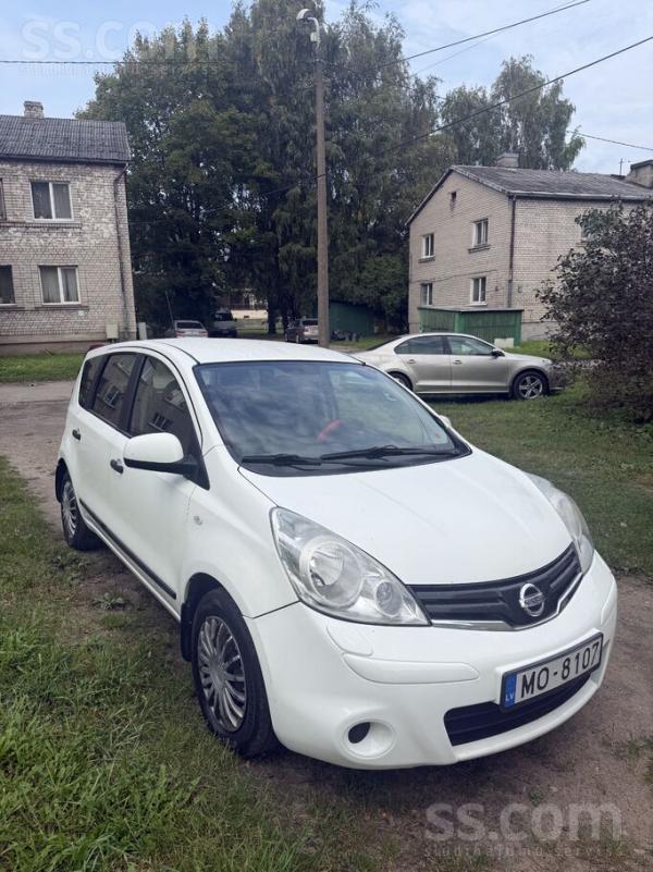 Balts Nissan Note 2012 Rīga, ar dzinēja tilpumu 1.40 L un nobraukumu 0 tūkst. km par 1800 €, foto 1 vietnē AUTOMOTO.COM.LV