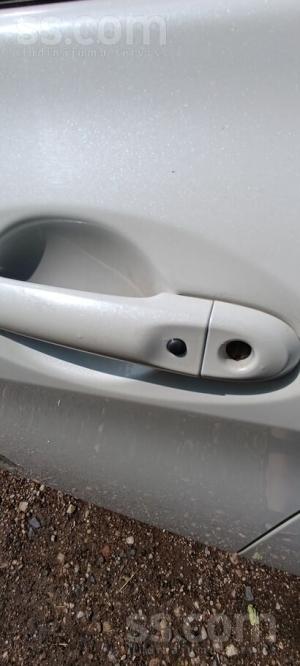 White Nissan Note 2013 in Daugavpils, with an engine capacity of 1.50 L and mileage of 145 thousand km for 4950 €, photo 14 on AUTOMOTO.COM.LV