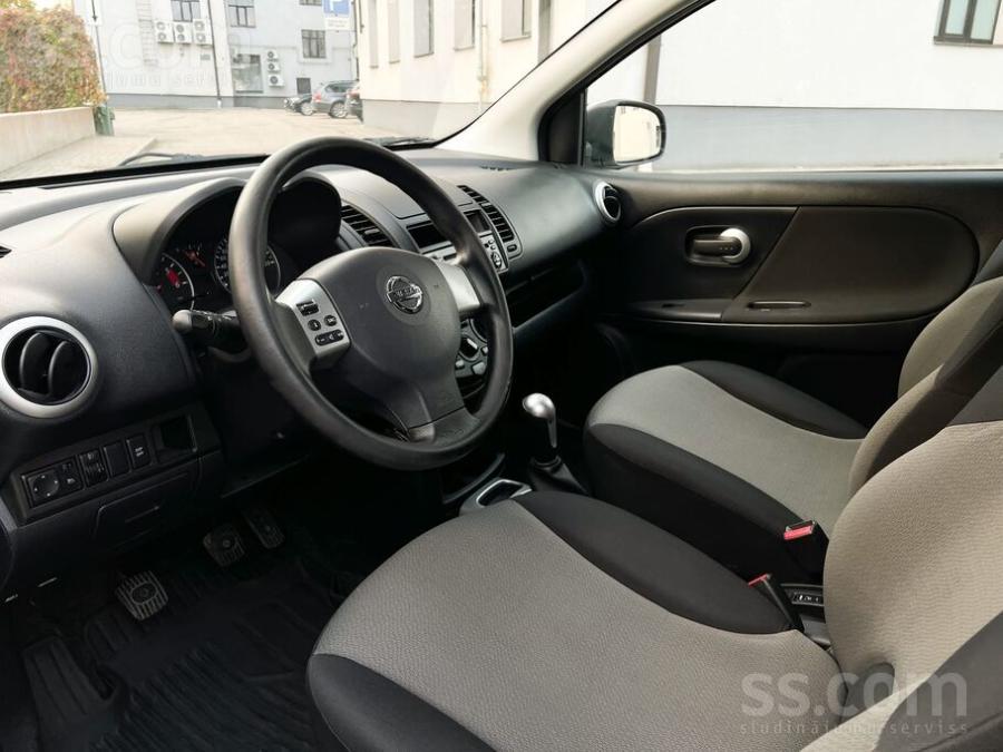 White Nissan Note 2013 in Jelgava, with an engine capacity of 1.50 L and mileage of 167 thousand km for 2900 €, photo 12 on AUTOMOTO.COM.LV
