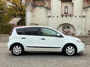 White Nissan Note 2013 in Jelgava, with an engine capacity of 1.50 L and mileage of 167 thousand km for 2900 €, photo 13 on AUTOMOTO.COM.LV