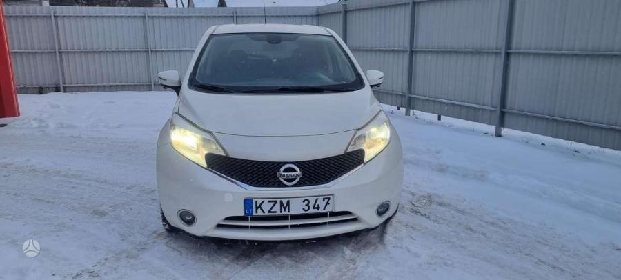 Balts Nissan Note 2014 Prienai, ar dzinēja tilpumu 1.50 L un nobraukumu 240 tūkst. km par 3700 €, foto 2 vietnē AUTOMOTO.COM.LV