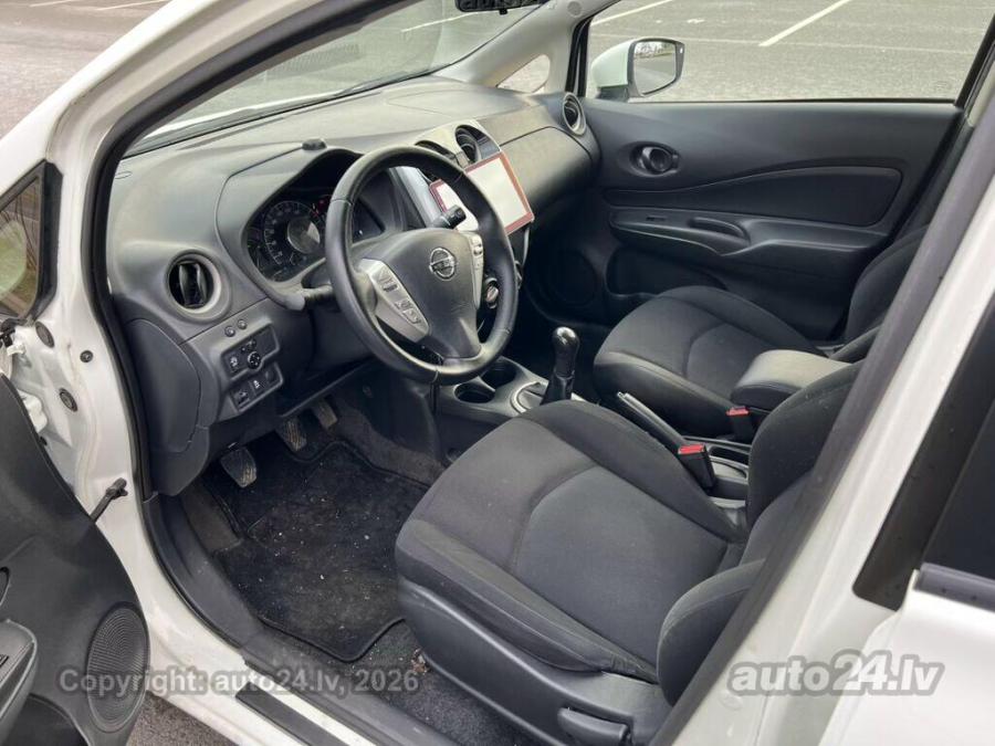 Balts Nissan Note 2014 Tallina, ar dzinēja tilpumu 1.50 L un nobraukumu 210 tūkst. km par 4390 €, foto 5 vietnē AUTOMOTO.COM.LV