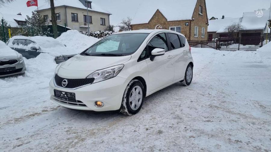 White Nissan Note 2014 in Siauliai, with an engine capacity of 1.20 L and mileage of 180 thousand km for 3650 €, photo 3 on AUTOMOTO.COM.LV