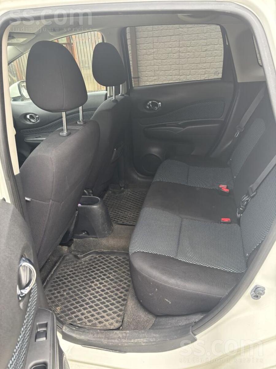 White Nissan Note 2014 in Jurmala, with an engine capacity of 1.50 L and mileage of 140 thousand km for 4200 €, photo 4 on AUTOMOTO.COM.LV