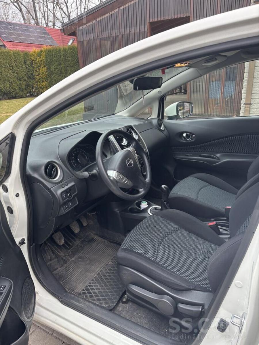 White Nissan Note 2014 in Jurmala, with an engine capacity of 1.50 L and mileage of 140 thousand km for 4200 €, photo 5 on AUTOMOTO.COM.LV