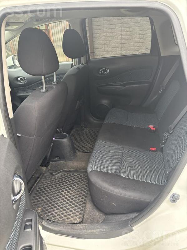 White Nissan Note 2014 in Jurmala, with an engine capacity of 1.50 L and mileage of 140 thousand km for 4400 €, photo 5 on AUTOMOTO.COM.LV