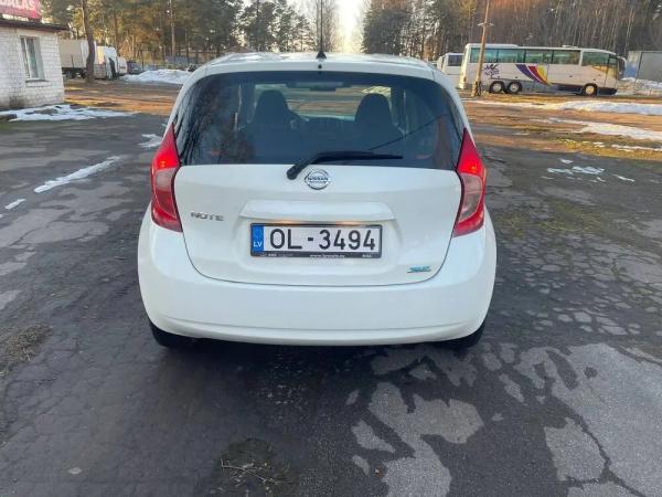 White Nissan Note 2014 in Riga, with an engine capacity of 1.20 L and mileage of 260 thousand km for 1250 €, photo 7 on AUTOMOTO.COM.LV