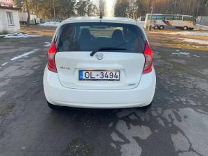 White Nissan Note 2014 in Riga, with an engine capacity of 1.20 L and mileage of 260 thousand km for 1250 €, photo 8 on AUTOMOTO.COM.LV