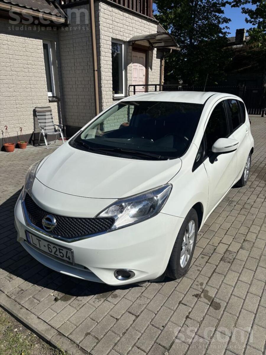 White Nissan Note 2014 in Jurmala, with an engine capacity of 1.50 L and mileage of 152 thousand km for 3900 €, photo 1 on AUTOMOTO.COM.LV