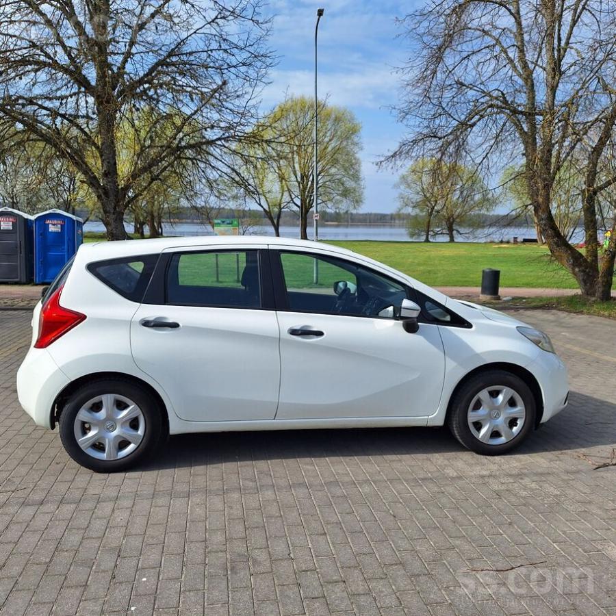White Nissan Note 2015 in Ogre, with an engine capacity of 1.20 L and mileage of 144 thousand km for 6890 €, photo 2 on AUTOMOTO.COM.LV