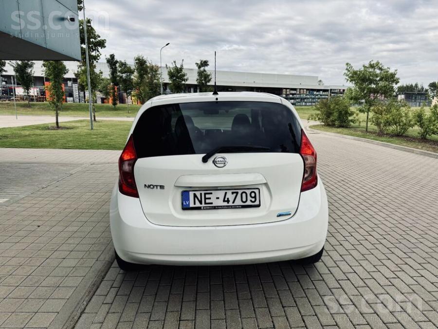 Balts Nissan Note 2015 Jēkabpils, ar dzinēja tilpumu 1.20 L un nobraukumu 109 tūkst. km par 5300 €, foto 6 vietnē AUTOMOTO.COM.LV