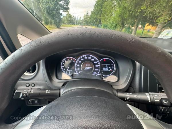 White Nissan Note 2015 in Tallinn, with an engine capacity of 1.20 L and mileage of 187 thousand km for 3500 €, photo 7 on AUTOMOTO.COM.LV