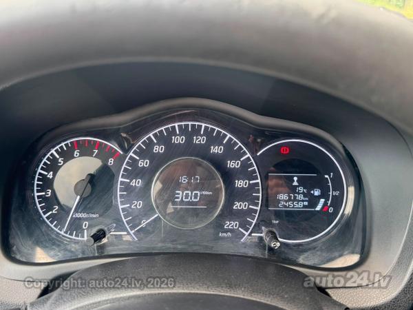 White Nissan Note 2015 in Tallinn, with an engine capacity of 1.20 L and mileage of 187 thousand km for 3500 €, photo 8 on AUTOMOTO.COM.LV