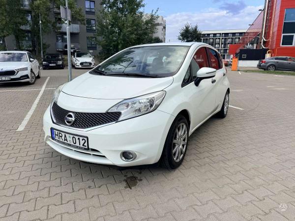 White Nissan Note 2015 in Vilnius, with an engine capacity of 1.20 L and mileage of 217 thousand km for 2400 €, photo 1 on AUTOMOTO.COM.LV