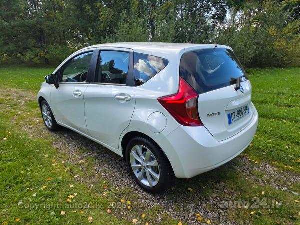 Balts Nissan Note 2015 Pērnava, ar dzinēja tilpumu 1.20 L un nobraukumu 148 tūkst. km par 4900 €, foto 3 vietnē AUTOMOTO.COM.LV