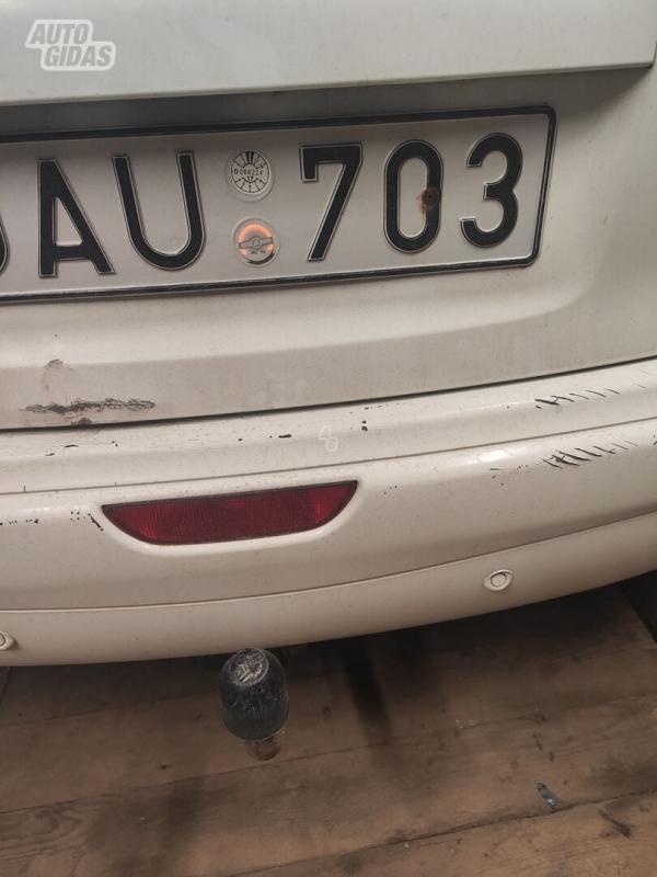 Balts Nissan Note 2011 Kauņa, ar dzinēja tilpumu 1.50 L un nobraukumu 247 tūkst. km par 1500 €, foto 5 vietnē AUTOMOTO.COM.LV