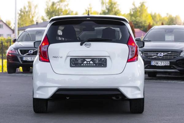 Balts Nissan Note 2016 Jelgava, ar dzinēja tilpumu 1.20 L un nobraukumu 78 tūkst. km par 6950 €, foto 5 vietnē AUTOMOTO.COM.LV