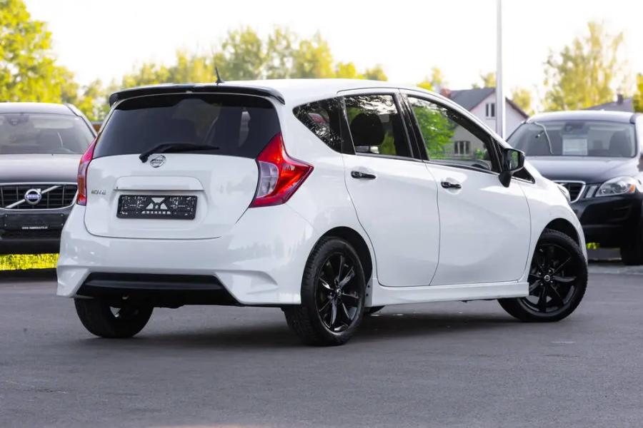 White Nissan Note 2016 in Jelgava, with an engine capacity of 1.20 L and mileage of 78 thousand km for 6950 €, photo 7 on AUTOMOTO.COM.LV
