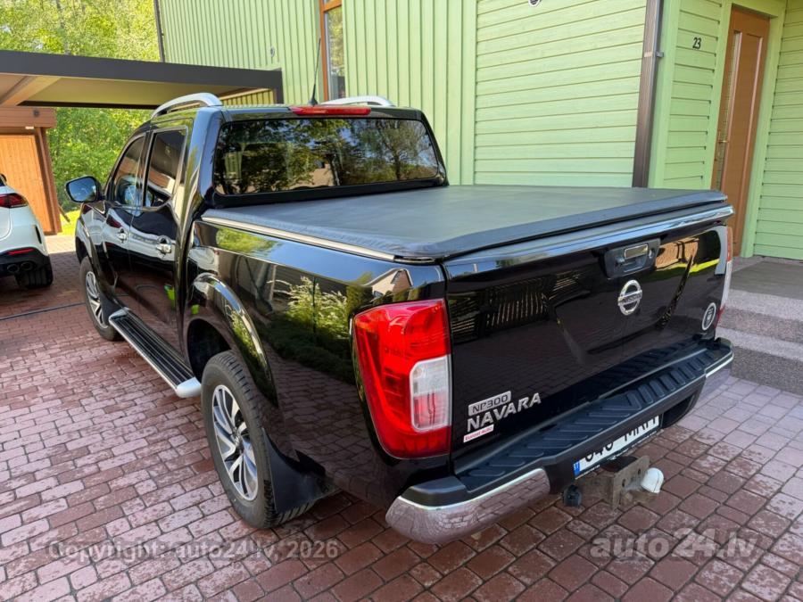 Melns Nissan NP300 2017 Tallina, ar dzinēja tilpumu 2.30 L un nobraukumu 295 tūkst. km par 16000 €, foto 6 vietnē AUTOMOTO.COM.LV
