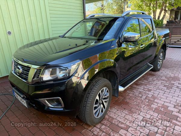 Black Nissan NP300 2017 in Tallinn, with an engine capacity of 2.30 L and mileage of 295 thousand km for 16000 €, photo 6 on AUTOMOTO.COM.LV