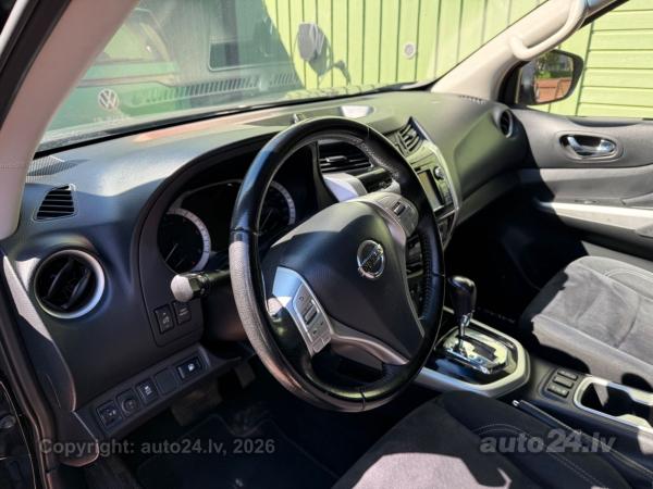 Black Nissan NP300 2017 in Tallinn, with an engine capacity of 2.30 L and mileage of 295 thousand km for 16000 €, photo 8 on AUTOMOTO.COM.LV