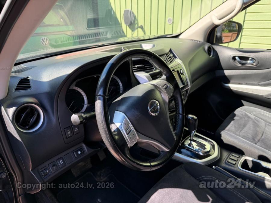 Melns Nissan NP300 2017 Tallina, ar dzinēja tilpumu 2.30 L un nobraukumu 295 tūkst. km par 16000 €, foto 9 vietnē AUTOMOTO.COM.LV