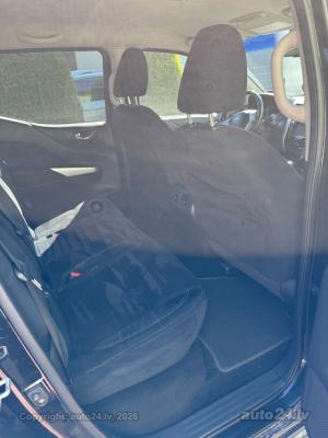 Melns Nissan NP300 2017 Tallina, ar dzinēja tilpumu 2.30 L un nobraukumu 295 tūkst. km par 16000 €, foto 18 vietnē AUTOMOTO.COM.LV